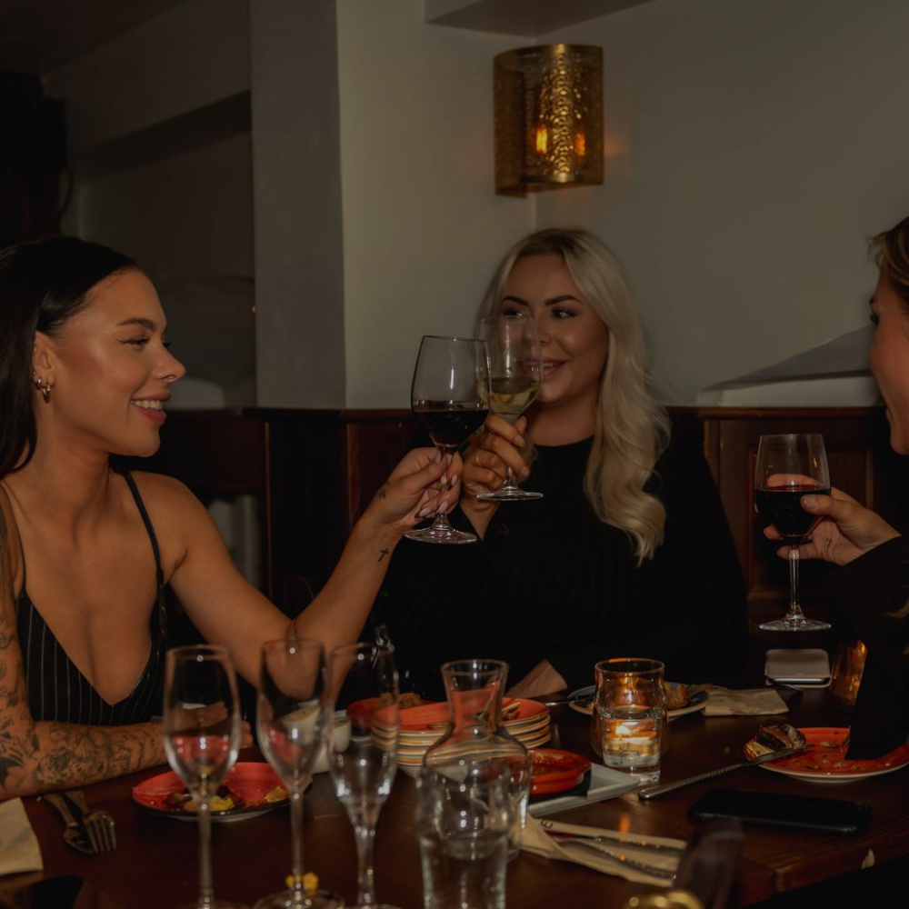 Historian Bakom Caliente | Caliente Tapas Bar