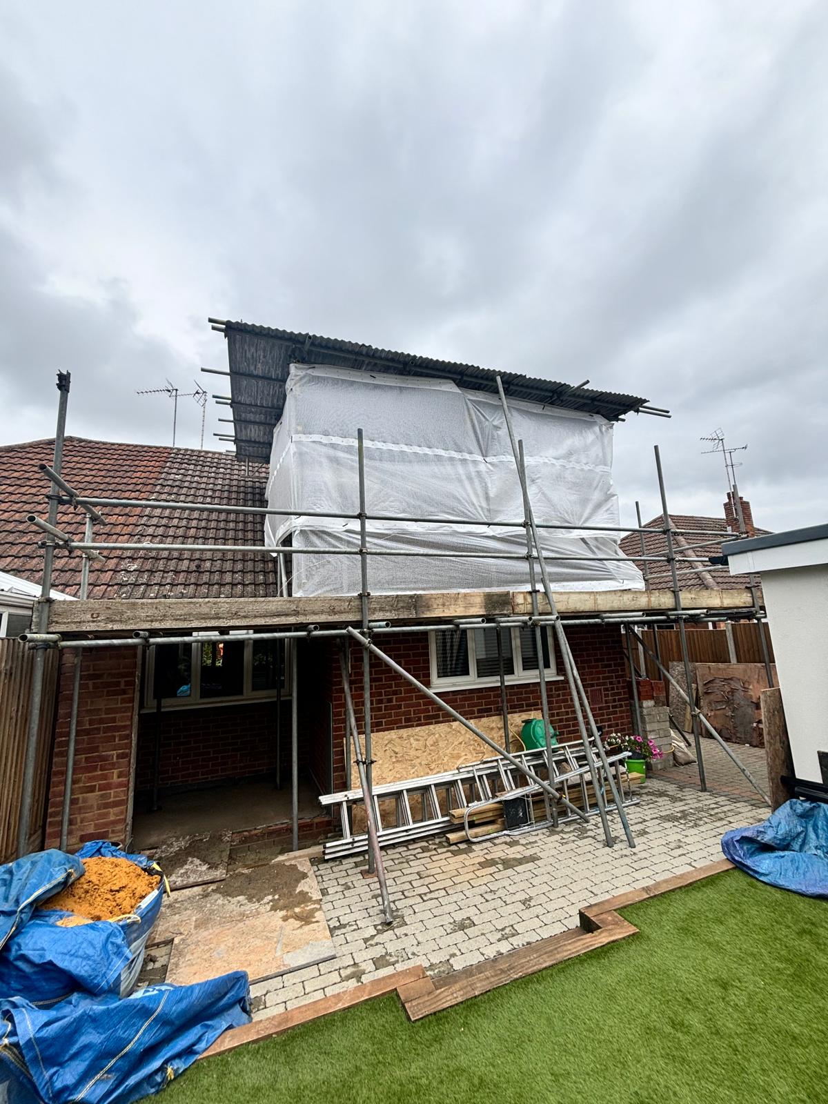 Temporary Roof Scaffolding in Kent | Smithy's Scaffolding Services