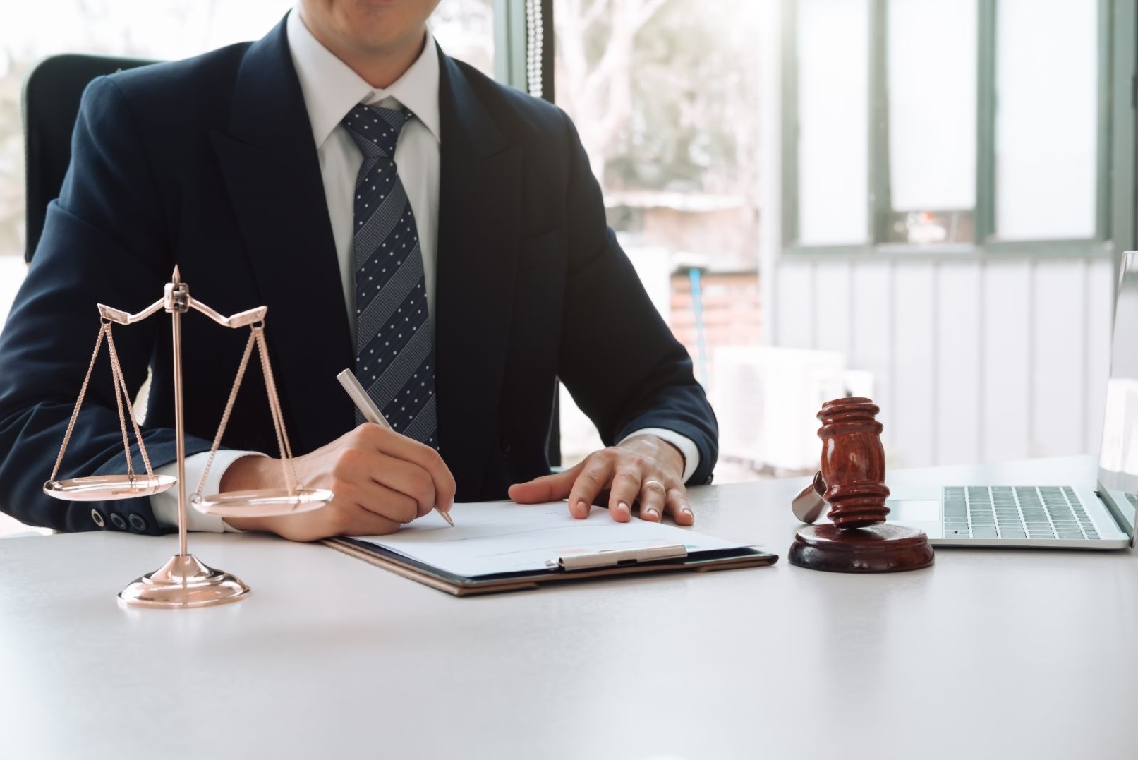 Singla Law- Learn More about best rated real estate lawyer