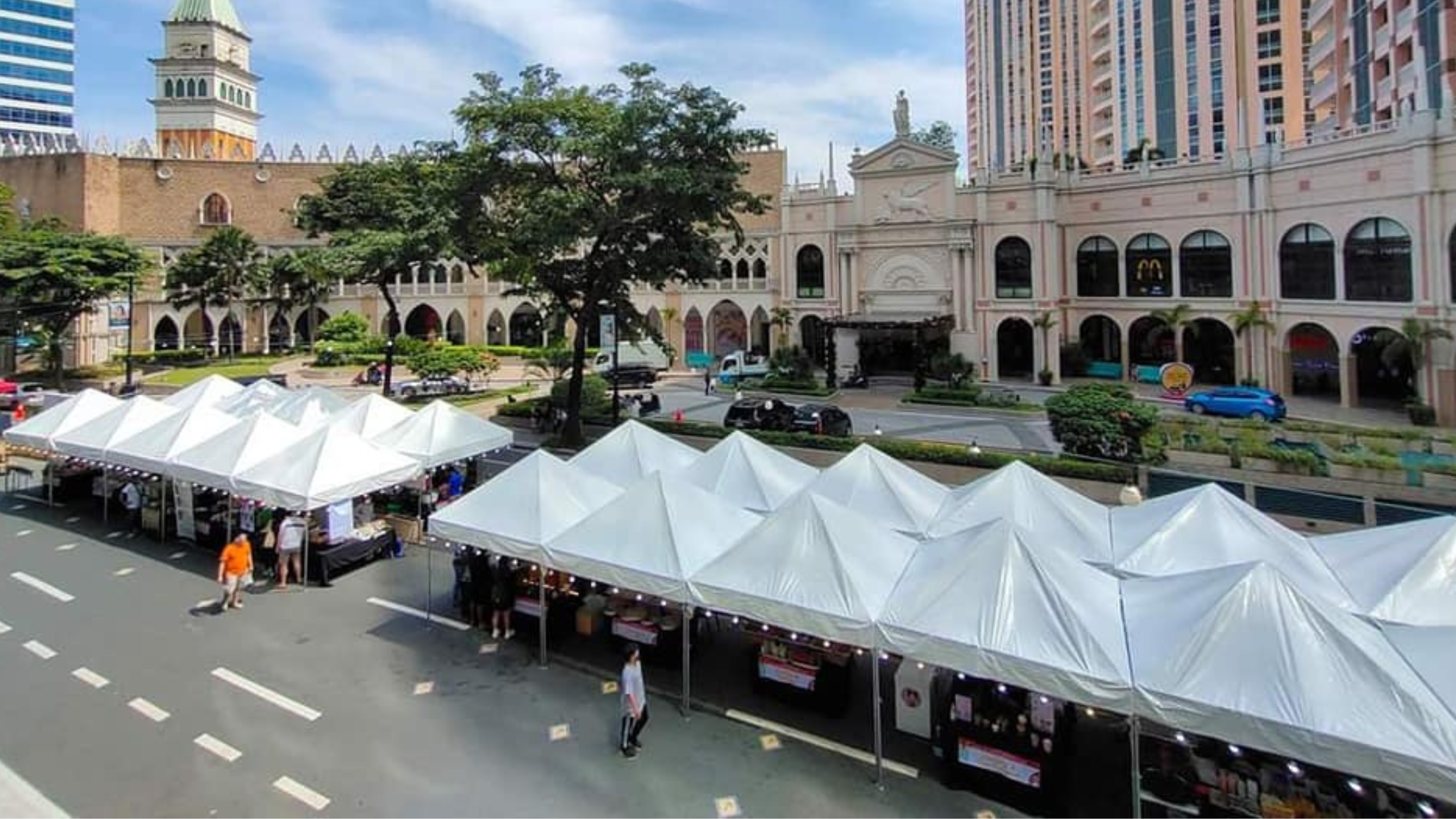 High-Quality and Premium Customized Tents