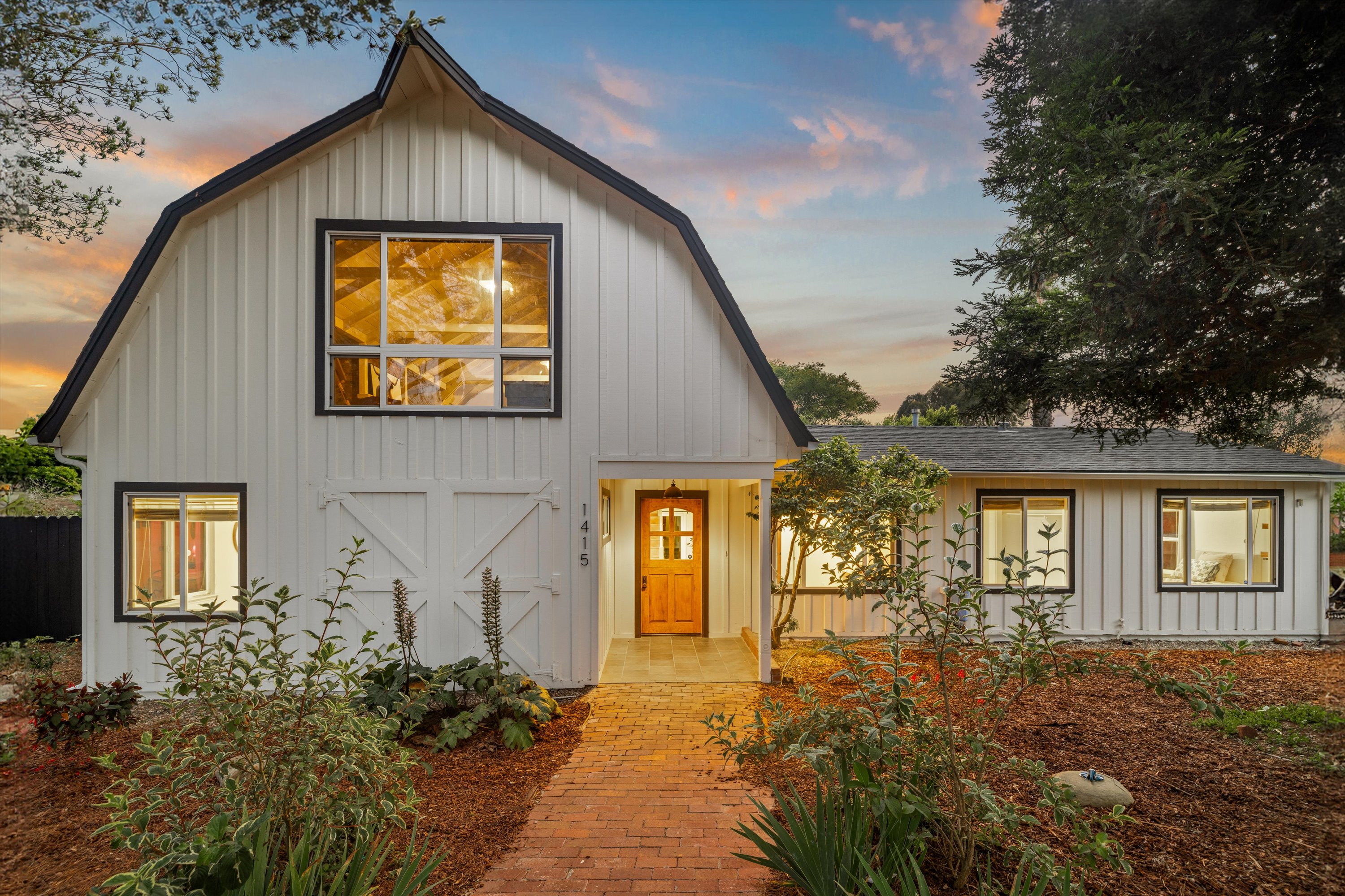 1415 Kenwood Rd | Incredibly Rare Farm-Style Estate w/ Panoramic Views