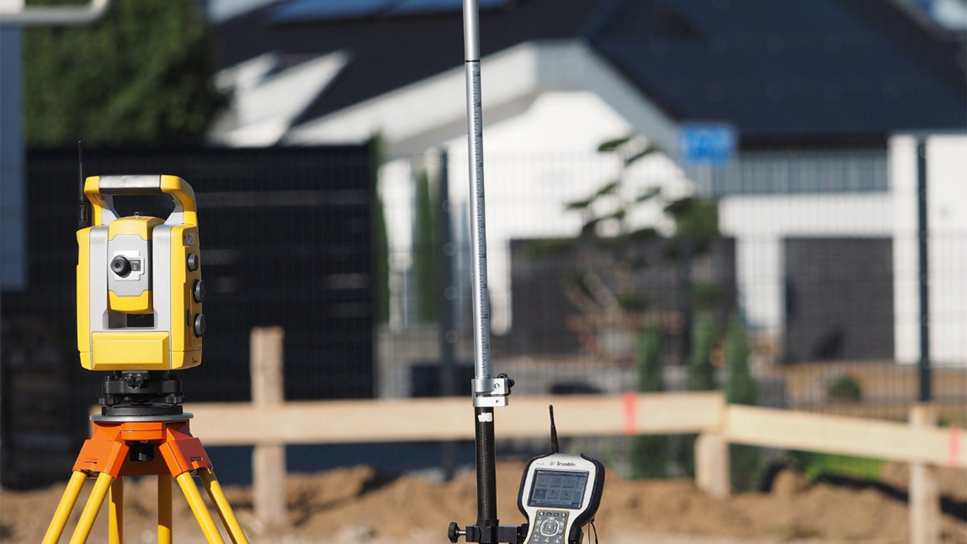 Guide to Finding Property Lines for Homeowners and Developers