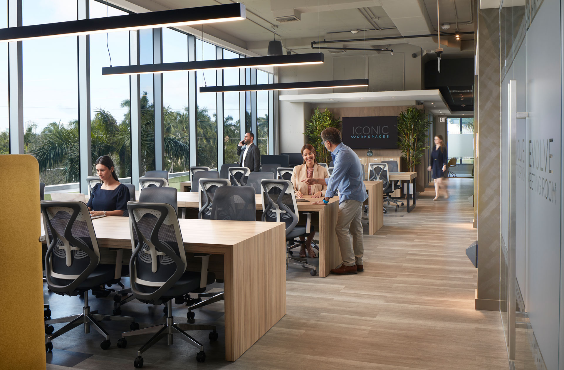 Aventura Coworking & Office Space | ICONIC WORKSPACES