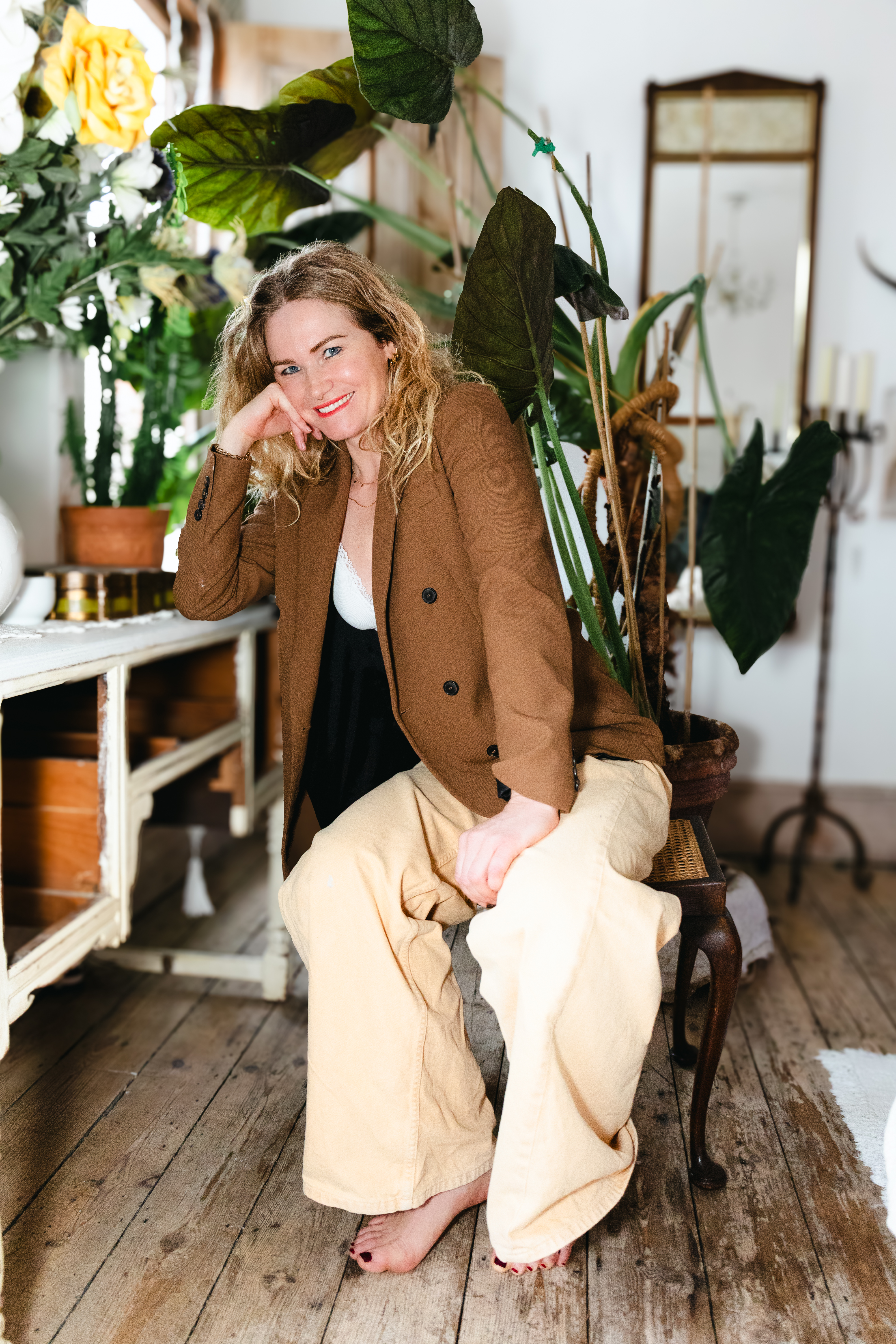 The Strong Feminine Method™ | the Badass unapologetic woman