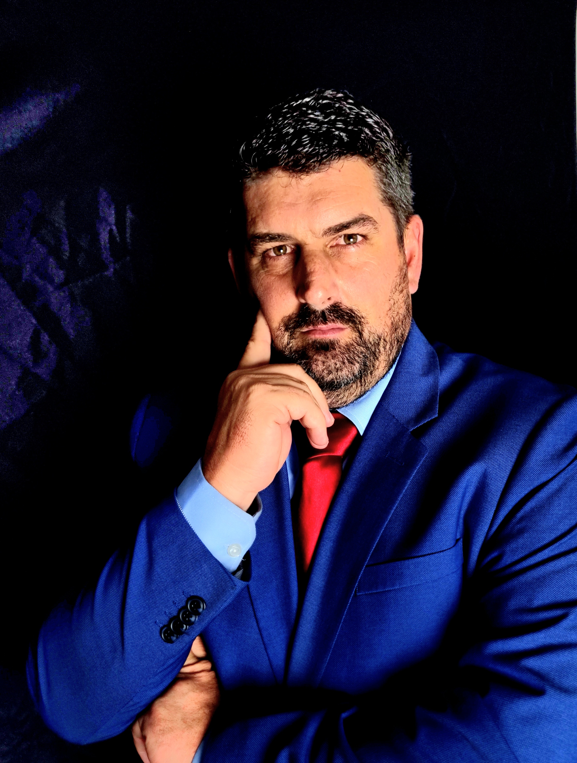 Daniel Kingston | Investor, Business Consultant, International Author