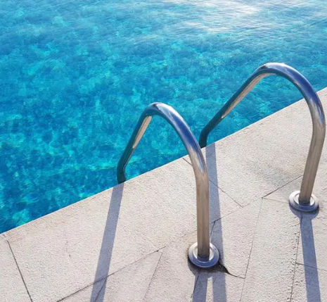 How to Tell If Your Pool Needs Repair: Signs You Shouldn't Ignore (And ...