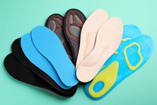 Stepping Up Your Comfort: Off-the-Shelf vs. Custom Orthotics