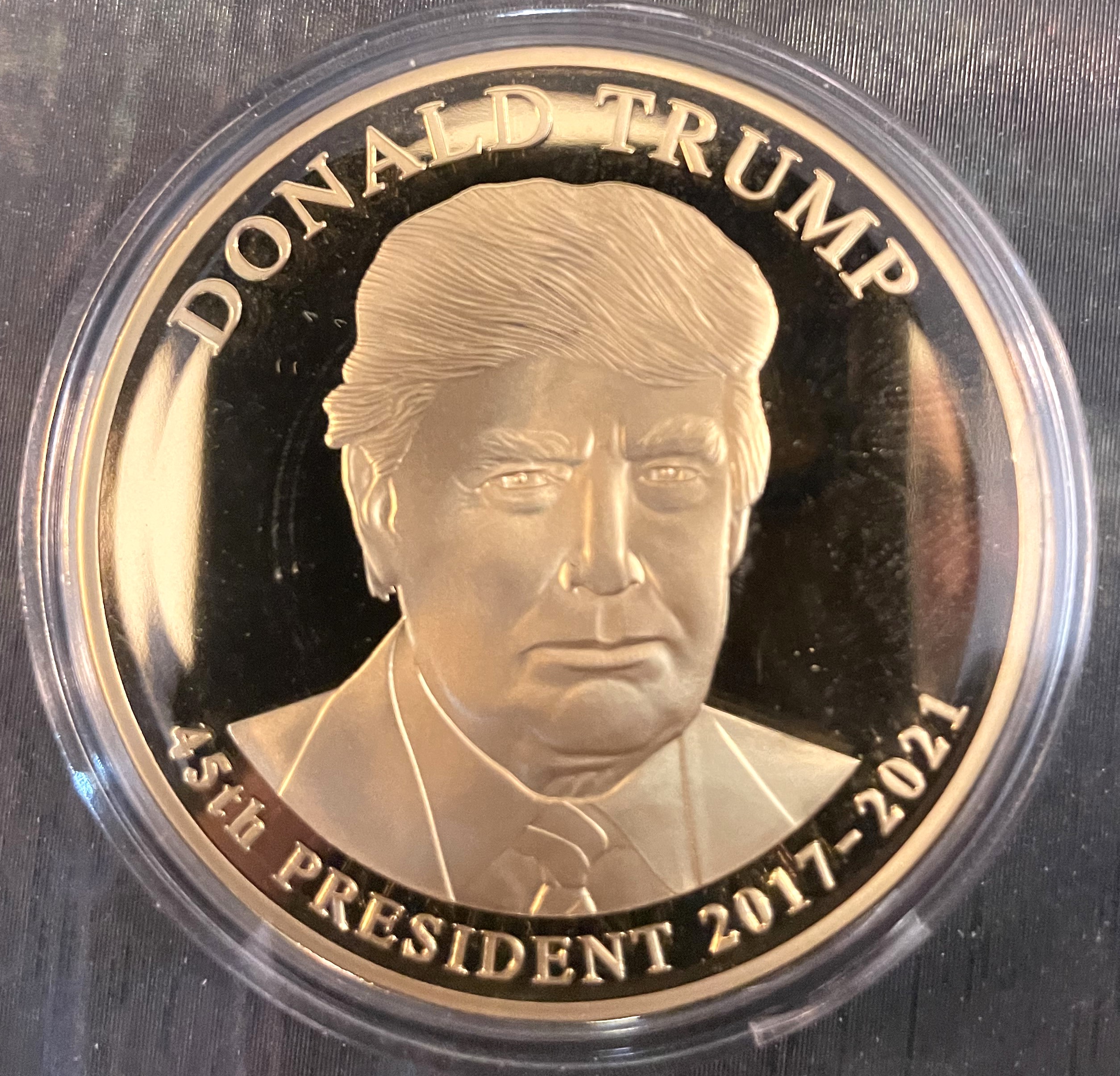 2017P Presidential Dollar Trail: Donald Trump 24 k layered gold