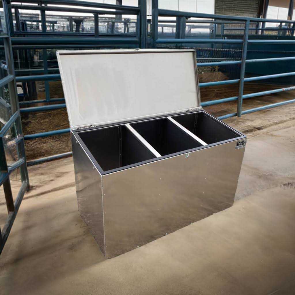 Boxel Durable Metal Feed Bins Cattle & Livestock Storage