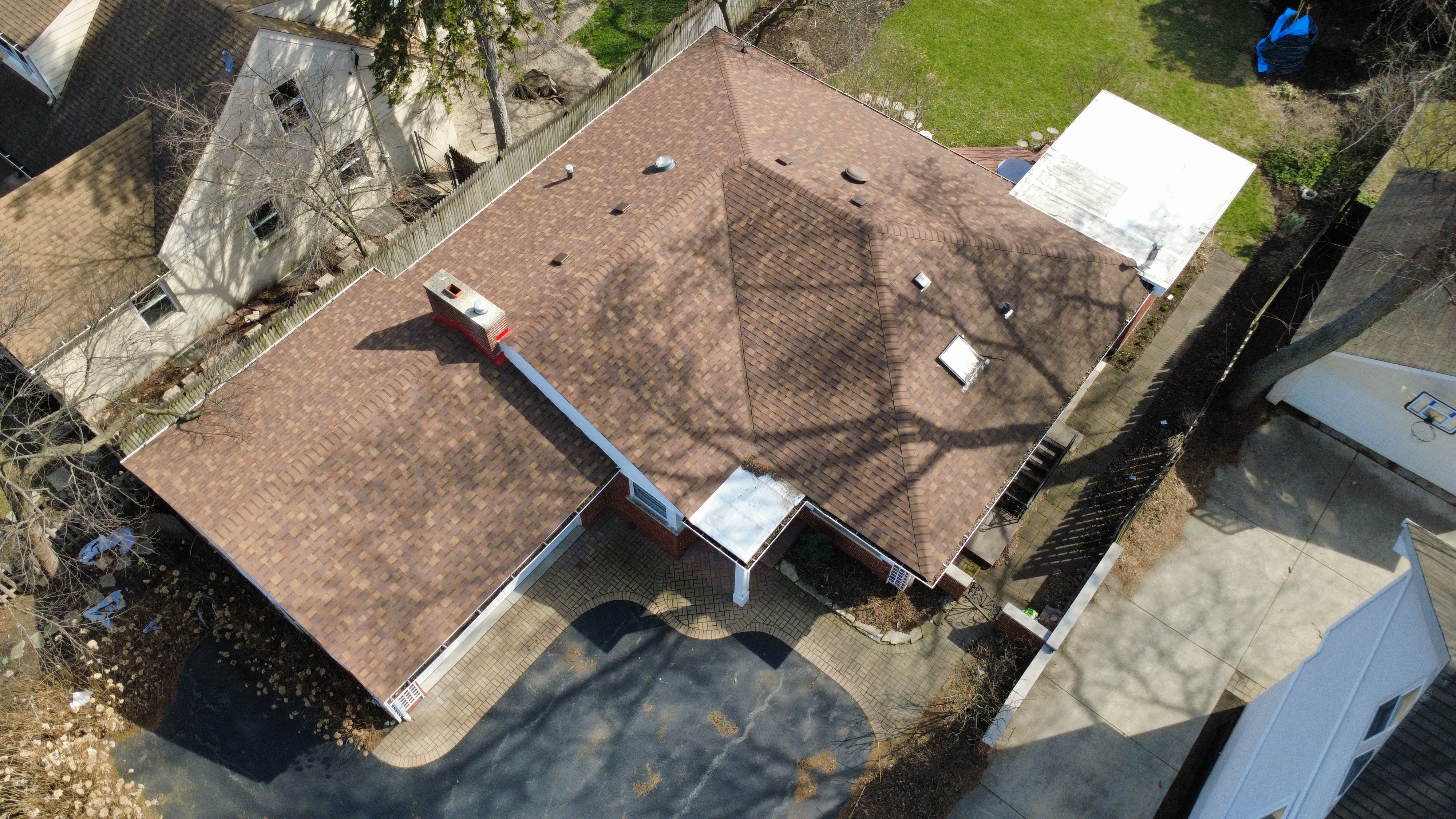 Avid Roofing | Top-Rated Roofing Contractor in Lake County, IL