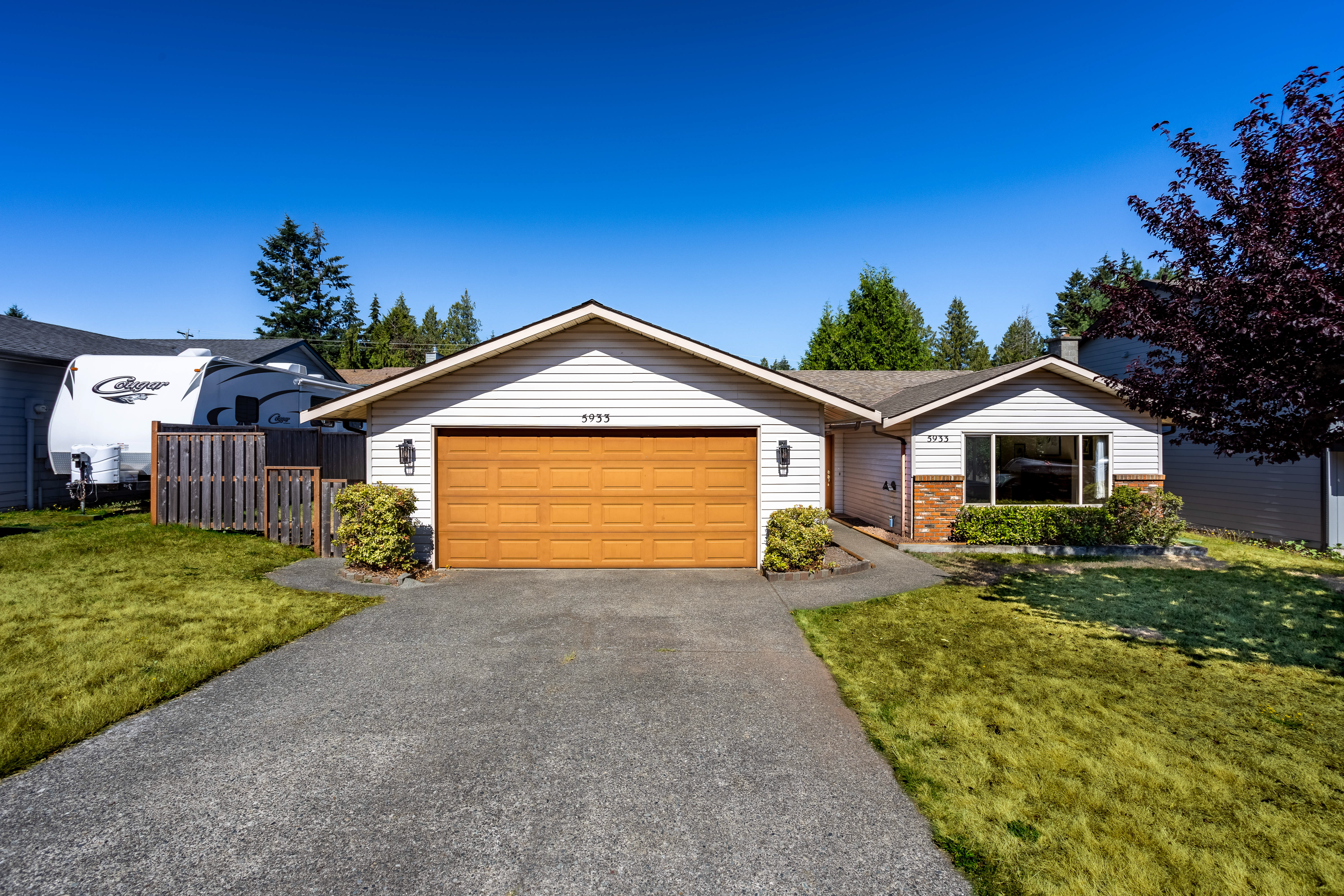 5933 Breonna Dr Nanaimo BC V9V 1E9