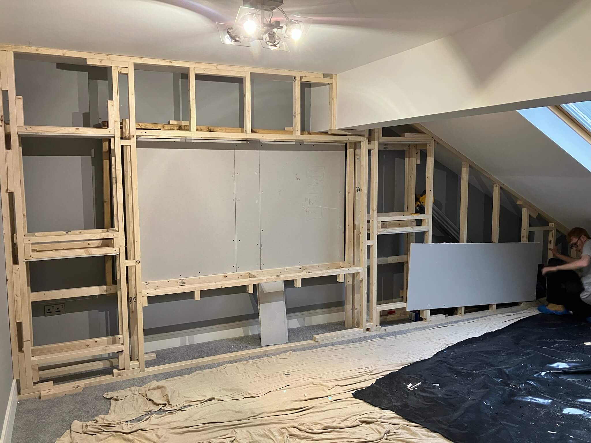 How to build a media wall