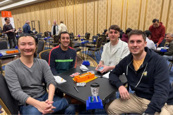 Social Bridge vs. Tournament Bridge: A Guide to Your Perfect Match