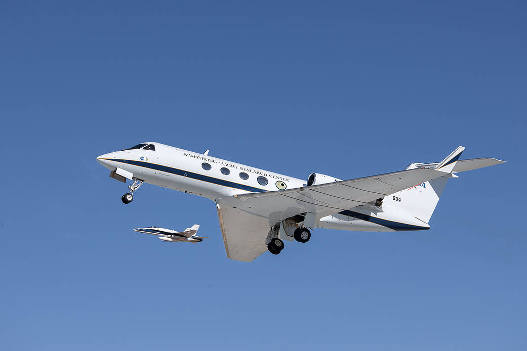 Your Child Can Learn Science of Flight From an Actual NASA Scientist