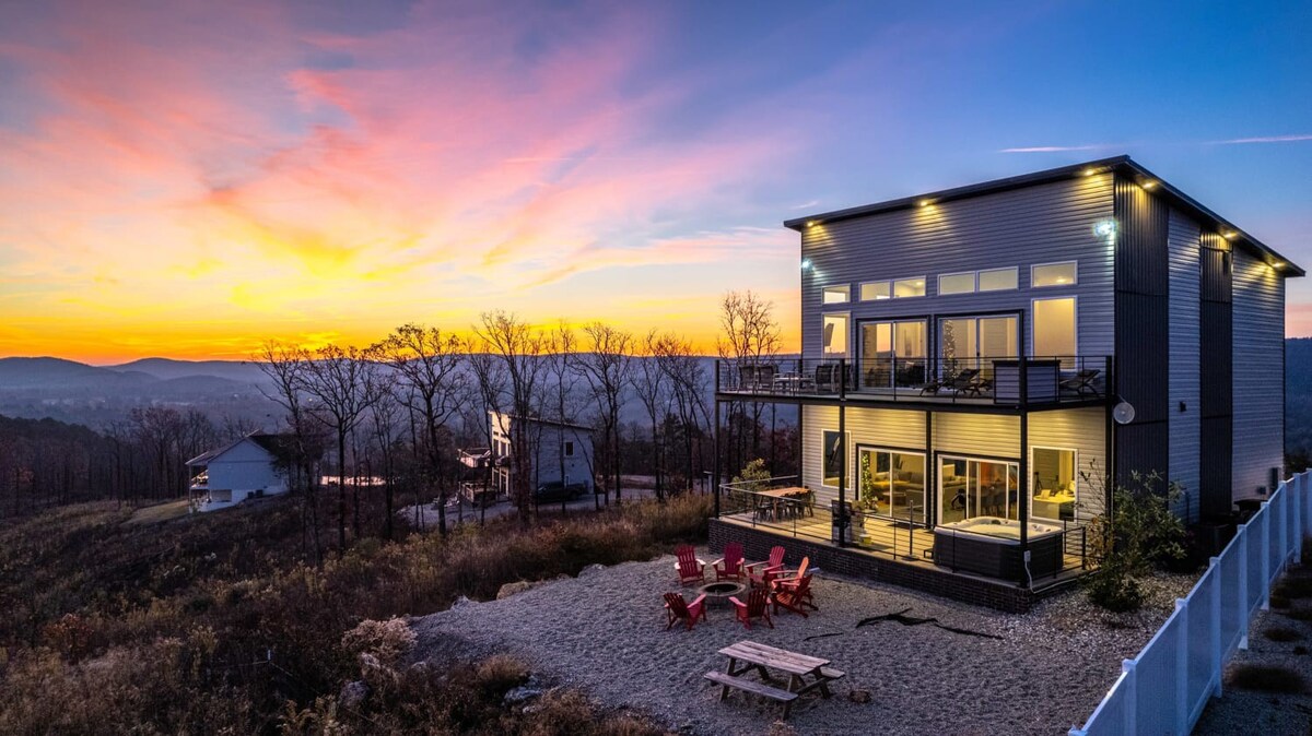 Sunset Retreat: Rejuvenate in Hot Springs Haven