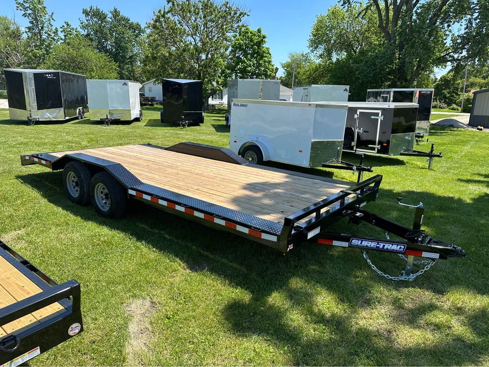 20' Sure-Trac Drive Over Fender Trailer | Flatlander Trailer Sales