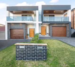 Roar Constructions / Luxury Home Construction in Roseland, Australia