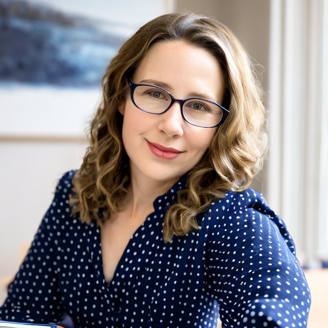 About Dr. Jenniver Davidson