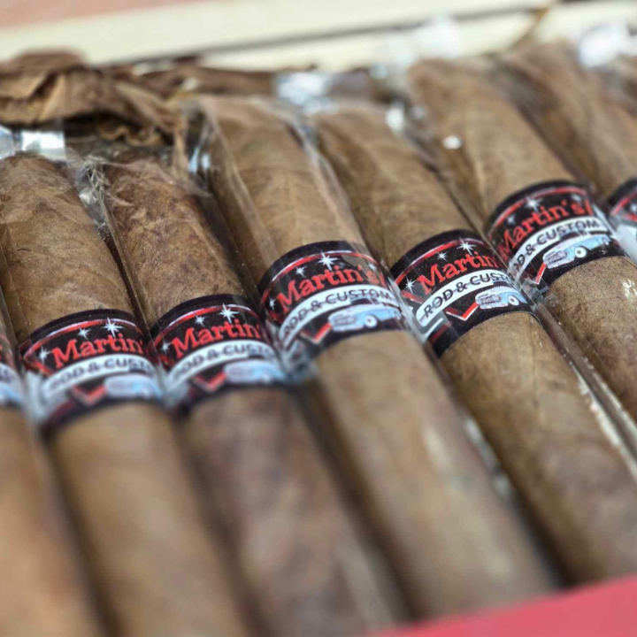 Start Your Custom Cigar Order | Oak and Ash Cigar Co.