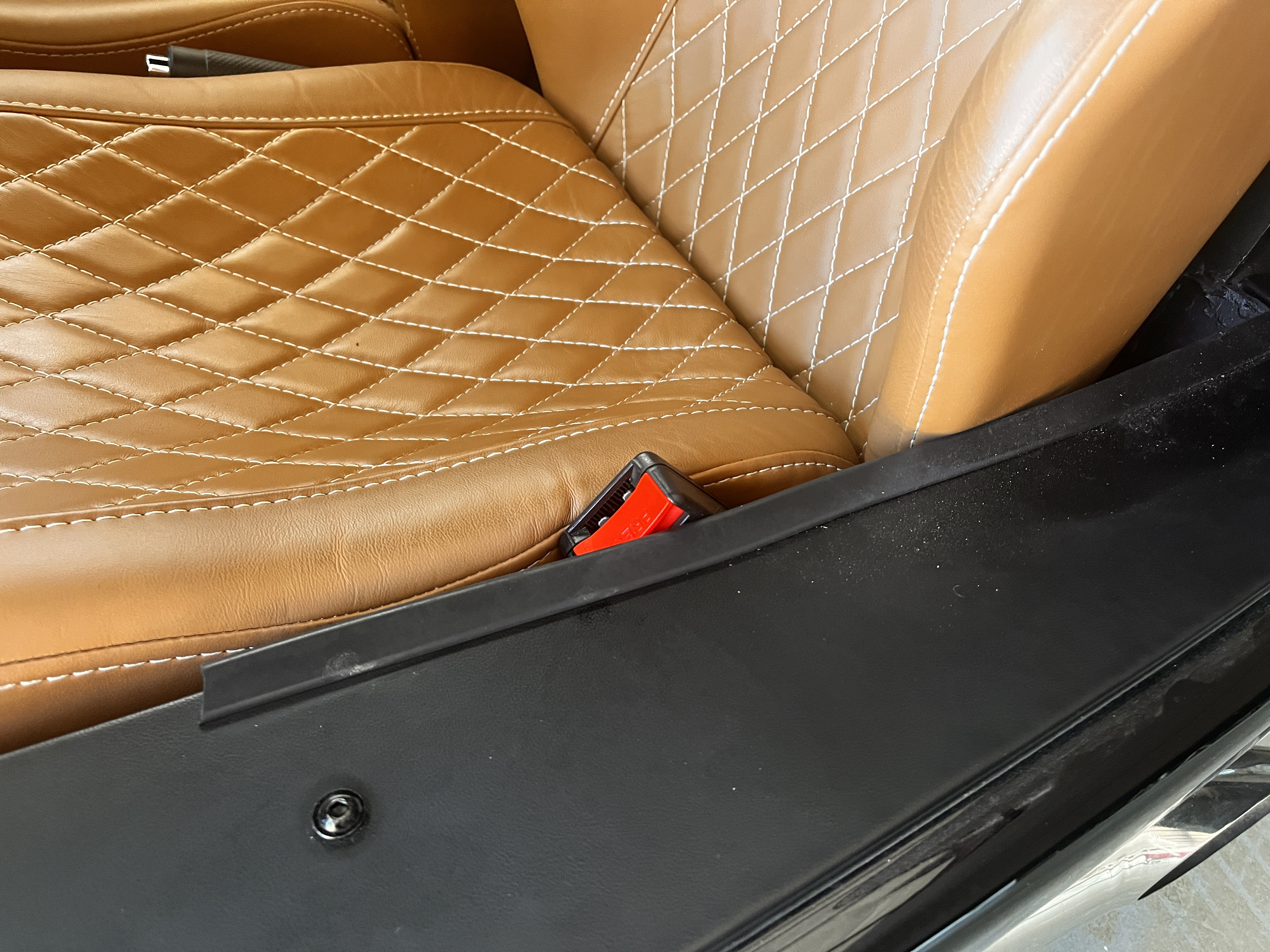 VanderSpa Shortened Seat Belt Receiver Kit for Vanderhall