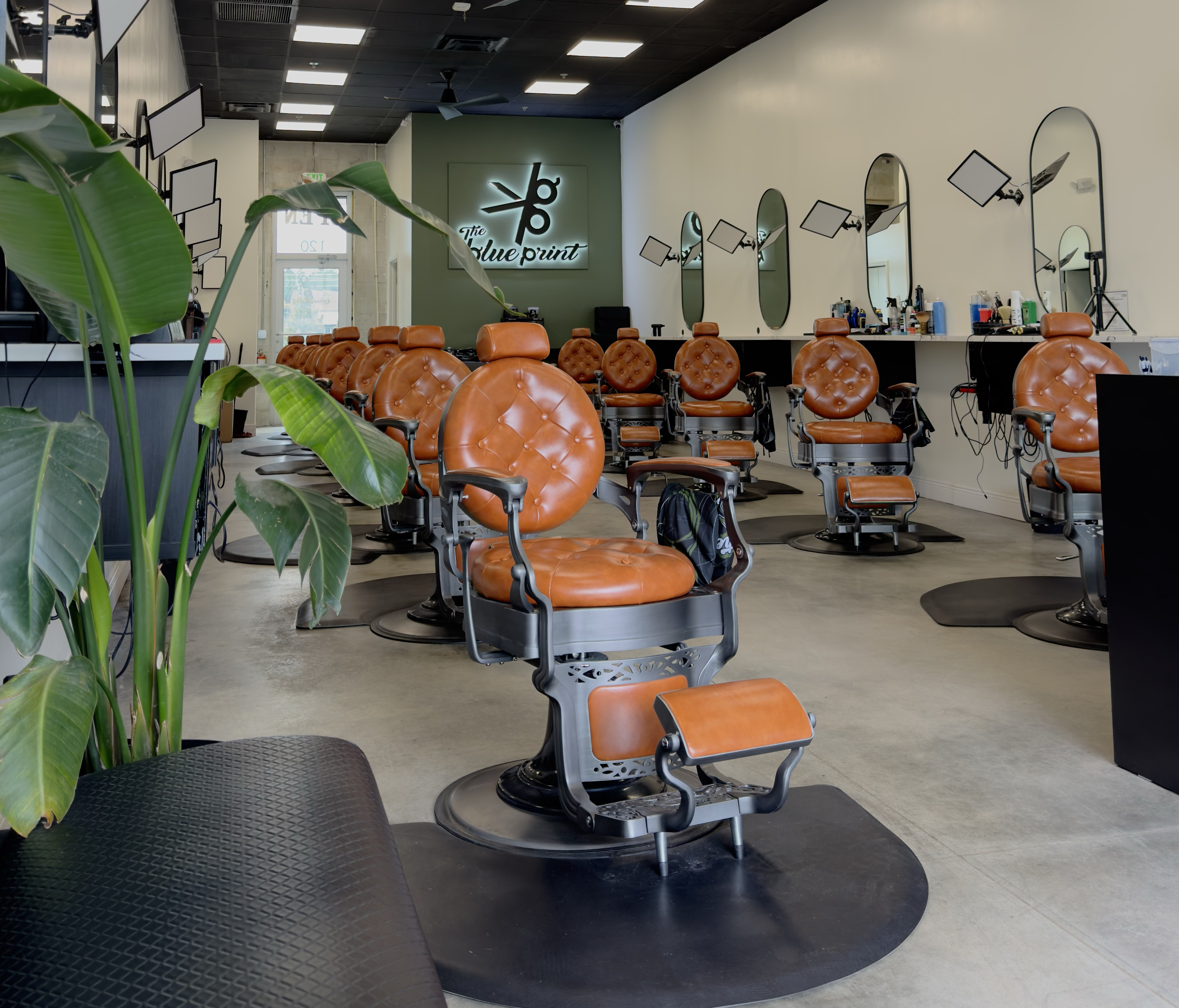 Barber Shop Dr Phillips Orlando – Fades, Tapers & Shaves