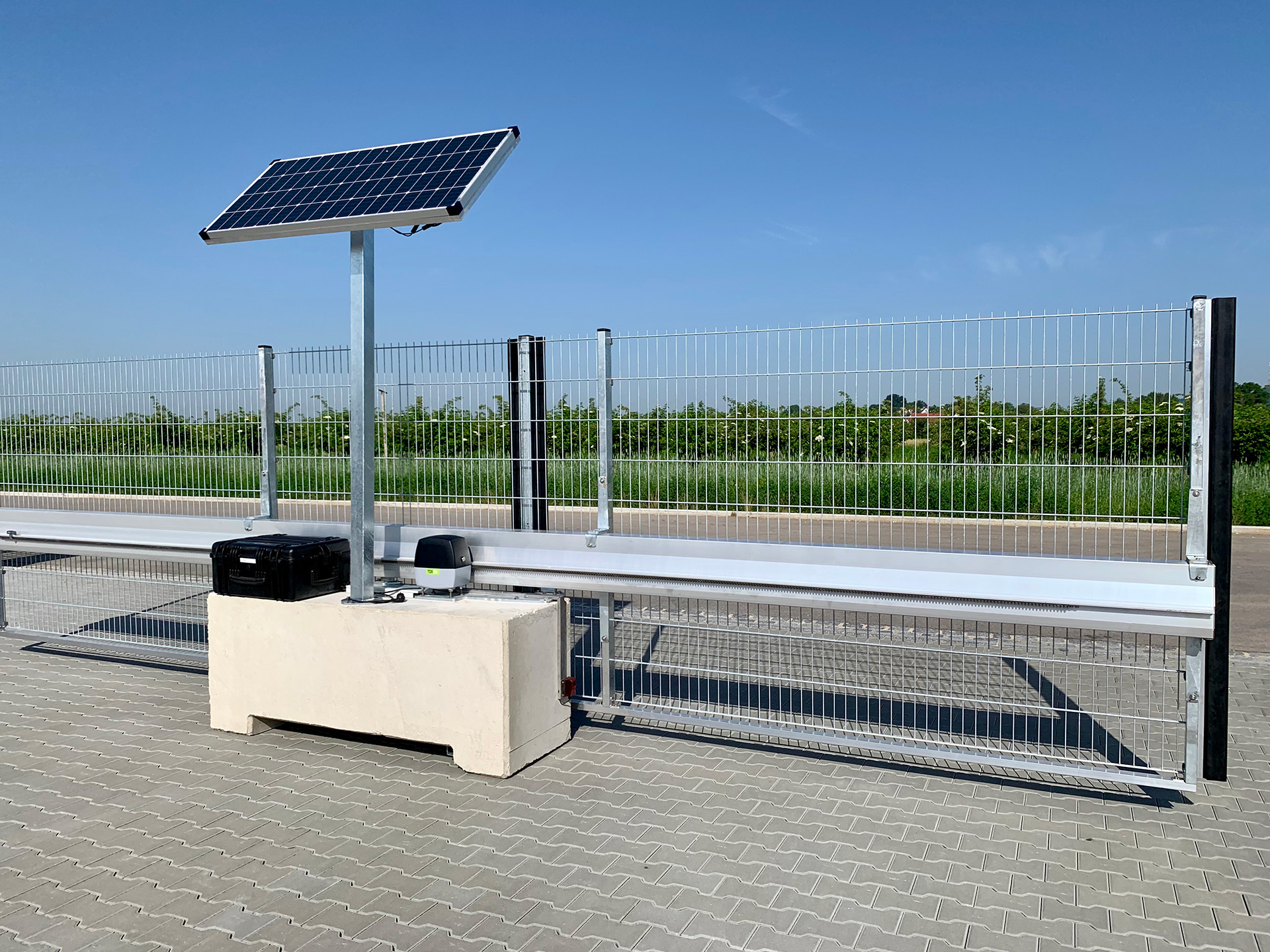 Agro-Gate: Secure & Simple Access Solutions | Shoreline Engineering, Cork