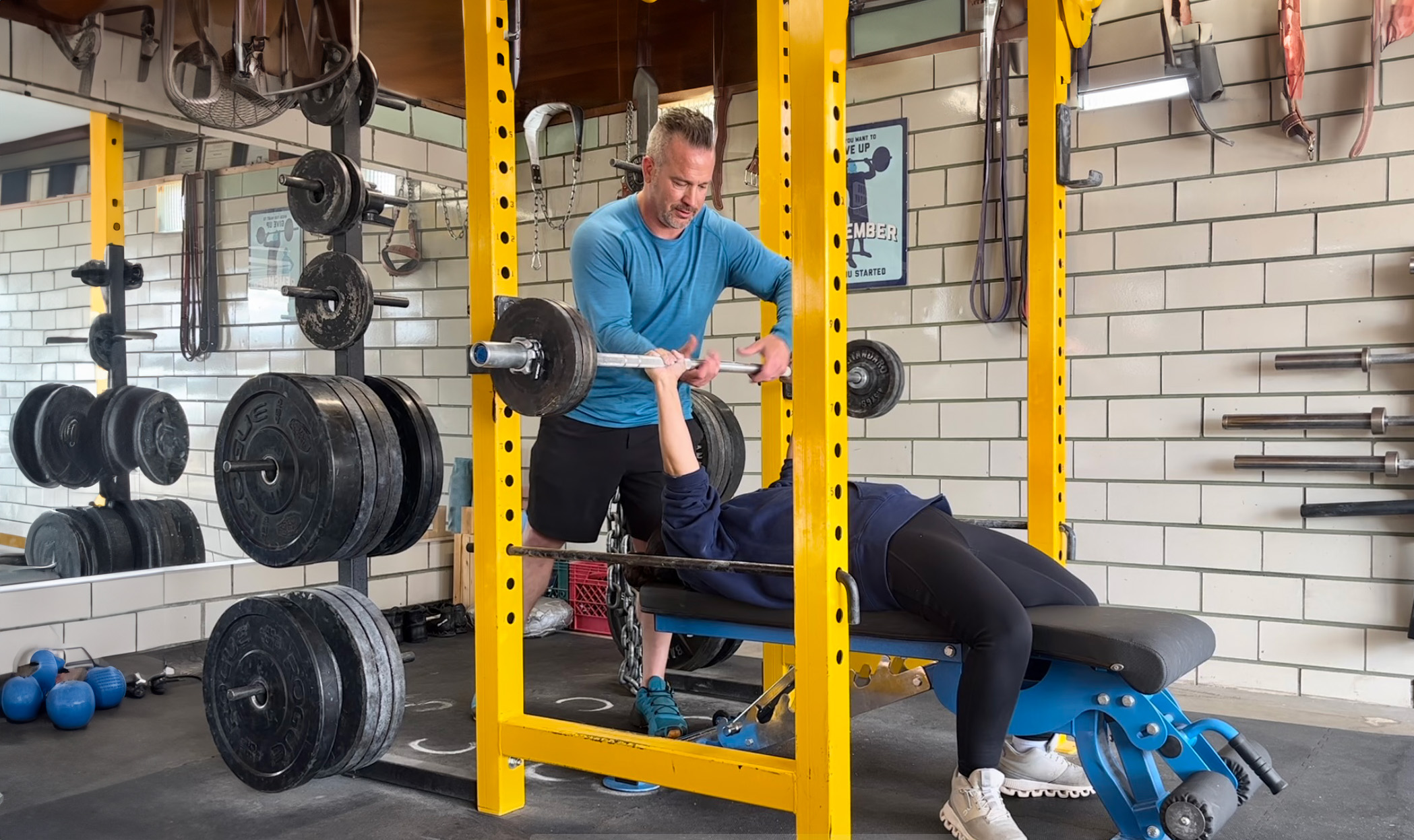 We empower driven professionals to get strong and lose weight.