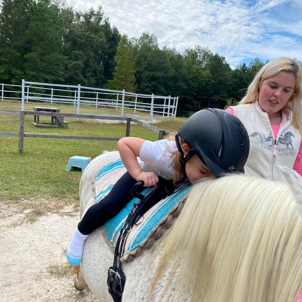 Tiny tot horse camp | camps with horseback riding