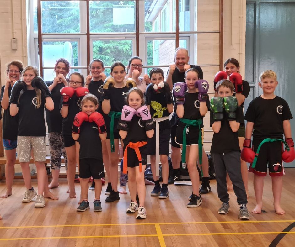 Juniors Kickboxing Trial - Elite Juniors Kickboxing Bracknell
