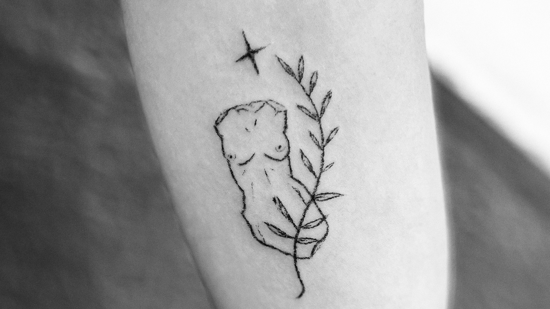 Hand Poke Tattoo | Bristol | Ruby Tuesday Ash